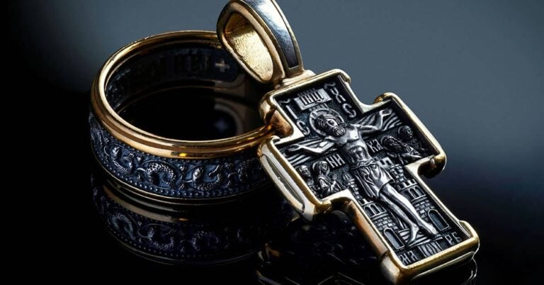 Best Backgrounds for Jewelry Photography - Retouching Labs