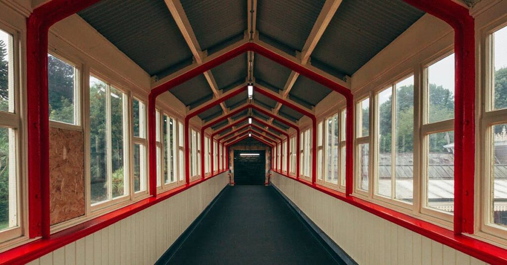 How to Use Leading Lines in Photography - Retouching Labs