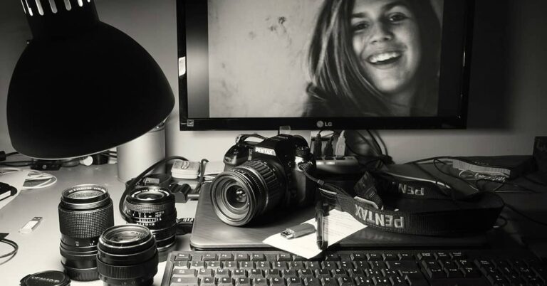 How to Work with a Photo Editor - Retouching Labs