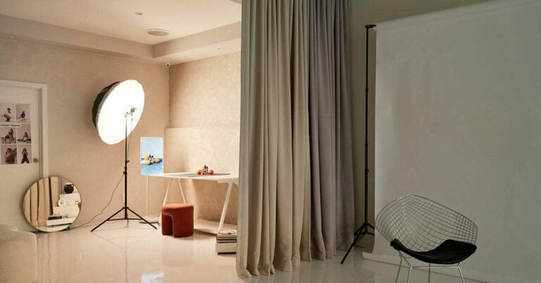 Photo Studio Interior Design Ideas - Retouching Labs