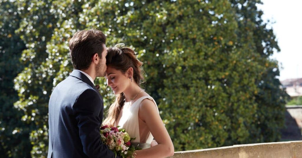 Creating GIFs with Wedding Photos - Retouching Labs