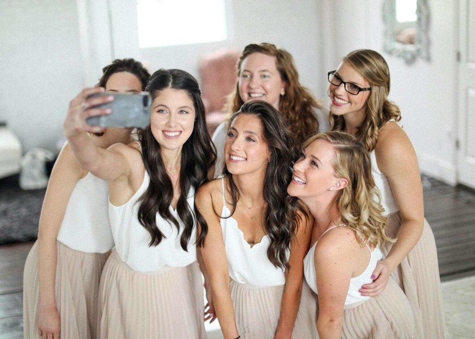 Pro Wedding Photographer 10 Tips to Nail Engagement Session ...
